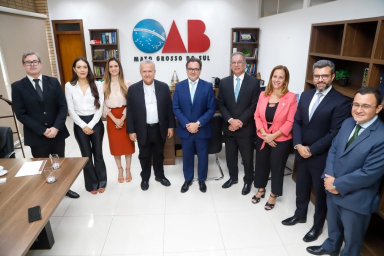 Diretoria da OAB/MS recebe União de Juristas Católicos para divulgar 1º Seminário nos dias 20 e ...